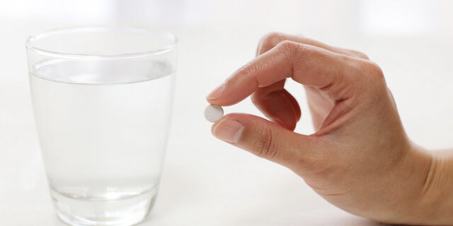 《薬嫌い必見》薬剤師が教える！錠剤や粉薬をうまく飲むコツ ｜ ガジェット通信 Getnews 